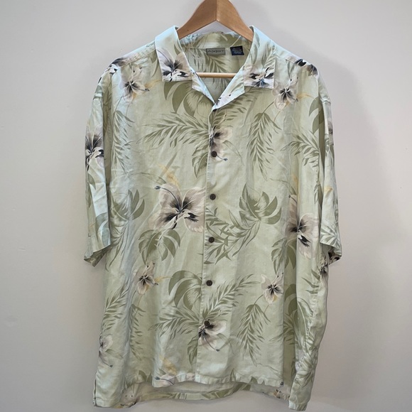 Axist | Shirts | Axist Classic Silk Tropical Hawaiian Floral Shirt ...